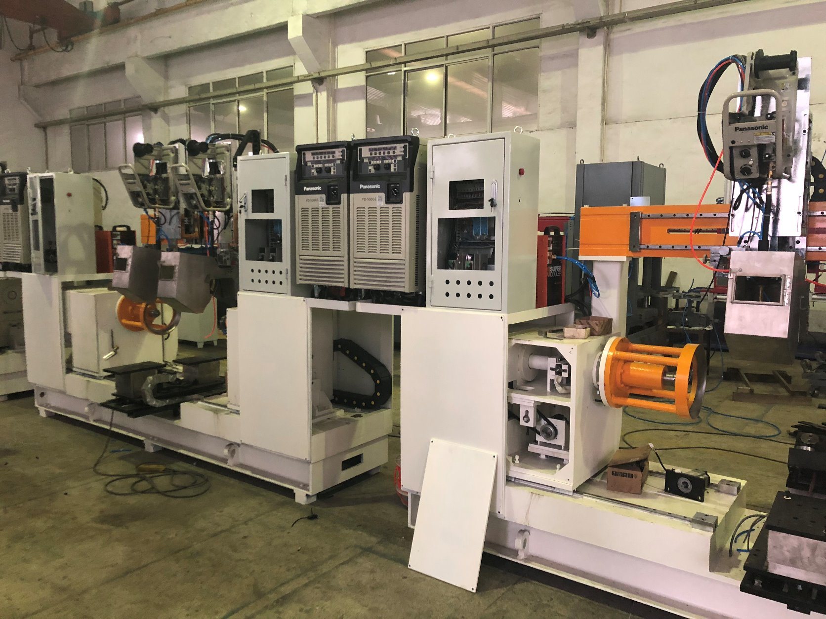 Fully Automatic LPG Gas Cylinder Body Girth Welding Machine, LPG ...