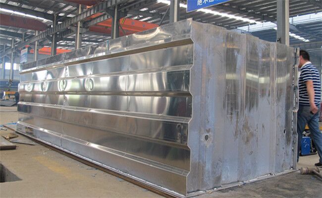 Live Fish Transport Tanks